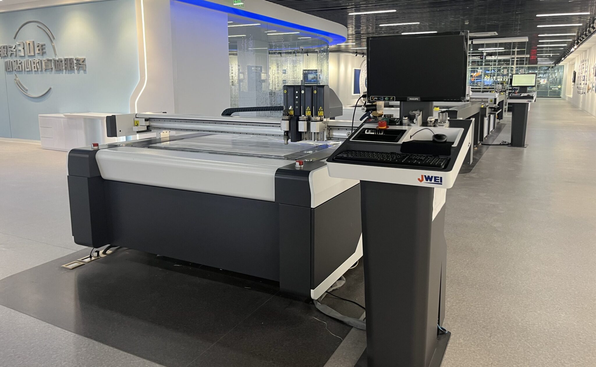 比利时欧洲标签印刷展览会LABELEXPO 2023 EUROPE圆满落幕 | 经纬数控切割机_广告裁切机_服装箱包裁剪机_纸箱彩盒打样机