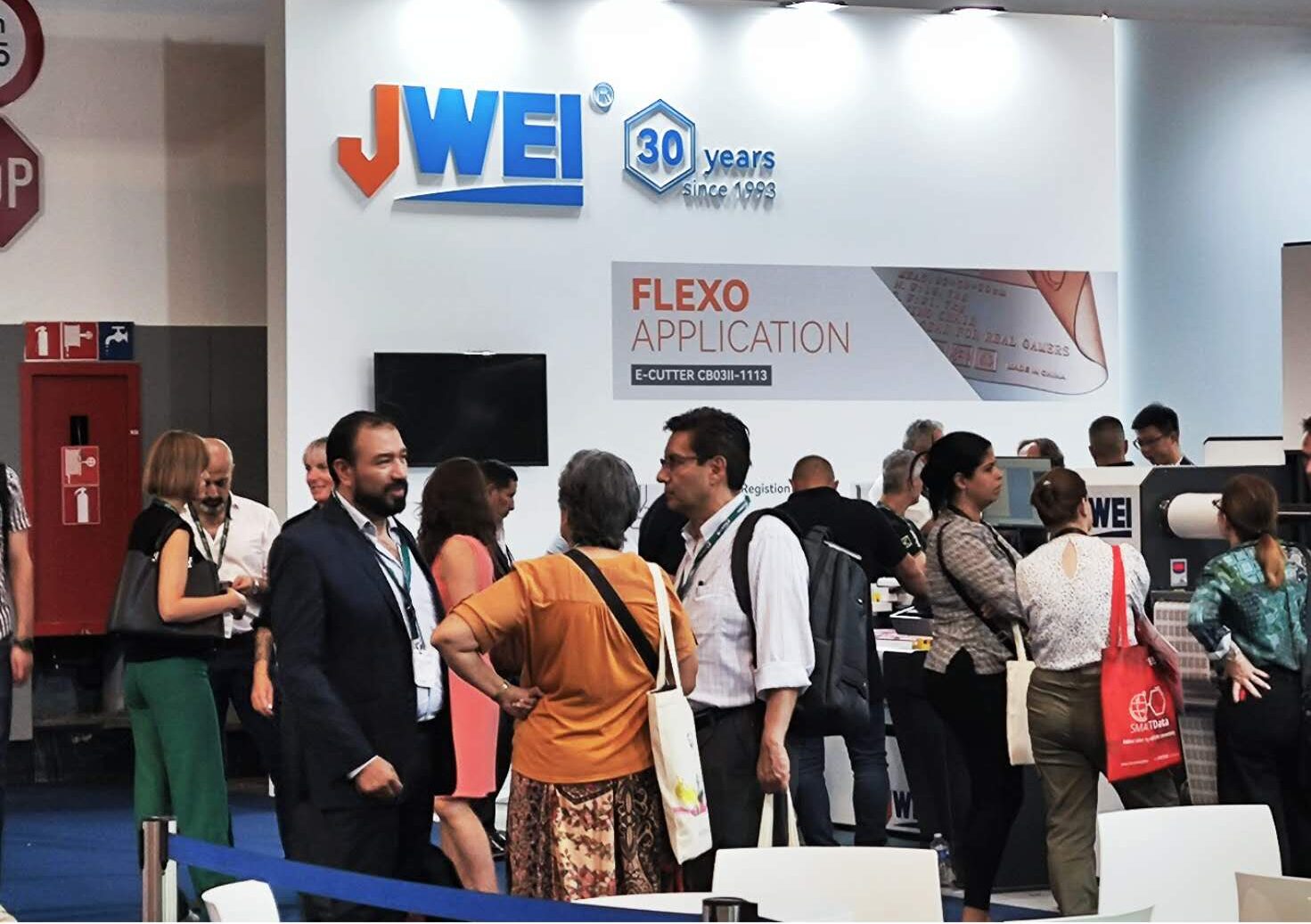 比利时欧洲标签印刷展览会LABELEXPO 2023 EUROPE圆满落幕 | 经纬数控切割机_广告裁切机_服装箱包裁剪机_纸箱彩盒打样机